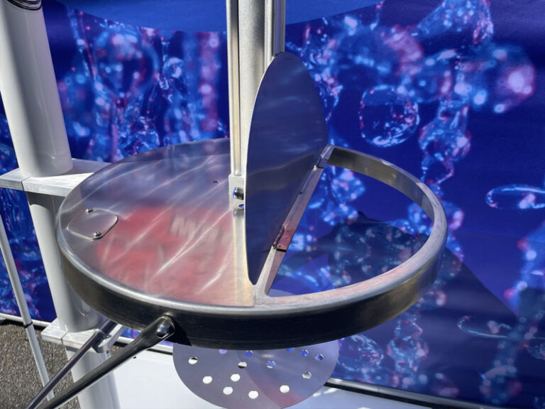 Arctic Robot | Bubble Hash Washing Robot | 65 Gallon - Wacky Willys